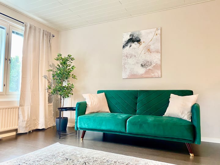 Beautiful 2 Bedroom Parkside Apartment - Raisio