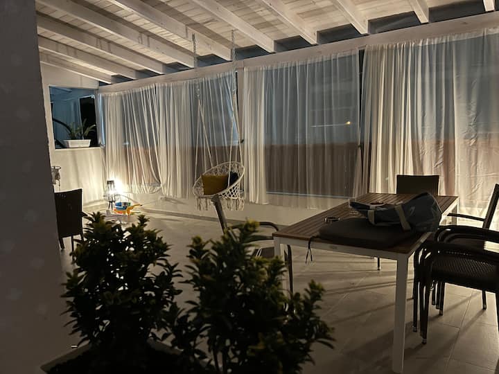 Lovely 2 Bedroom Apt With A Huge Veranda - Spille