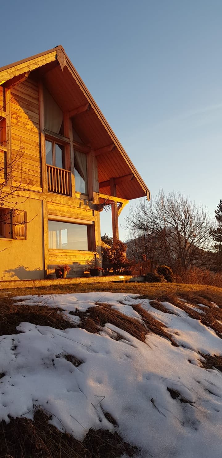Chalet Avec Vue Lac Et Montagne - Réallon