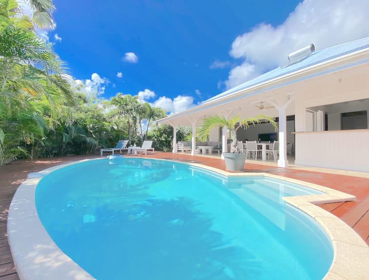 Villa Tropicale - 200m2, Piscine Proche Marina - Guadalupe