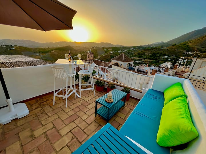 Casa Con Encanto En Frigiliana·terrazas Y Vistas· - Frigiliana