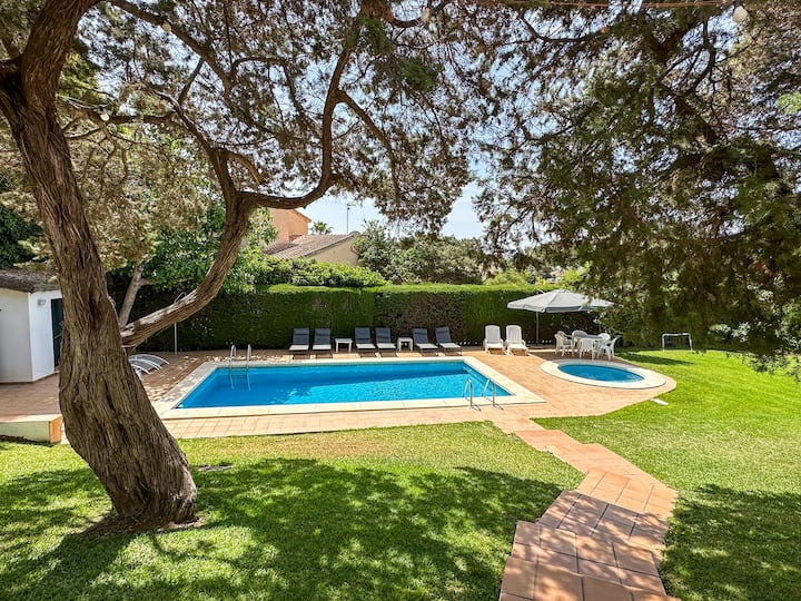 Mooi Huis In Marbella, Zeer Dicht Bij Het Strand, Ideaal Voor Gezinnen - Marbella