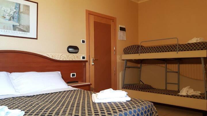 Hotel Grifone: Camera Quadrupla - Rímini