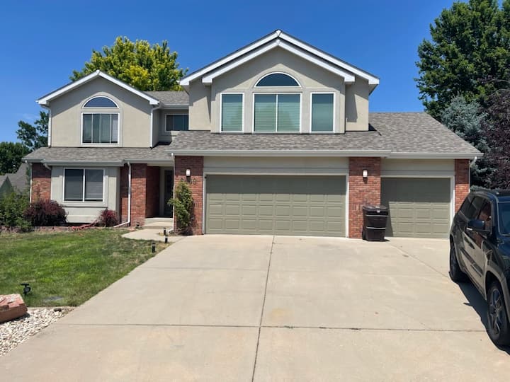 Lux 4100 Sq Ft Home In Greeley- Free Early Ck In - Greeley, CO