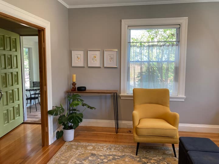 Walk To Arlington Ctr And Public Transport - 6 Rms - Arlington, MA