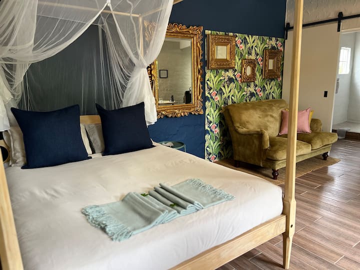 Self Catering Unit In Rural Setting For Two. - White River