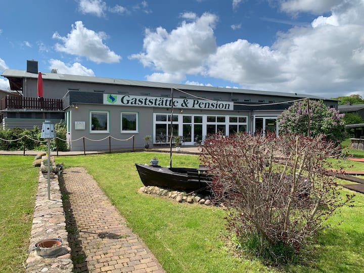 Pension Und Restaurant Müritzblick In Gotthun - Waren (Müritz)