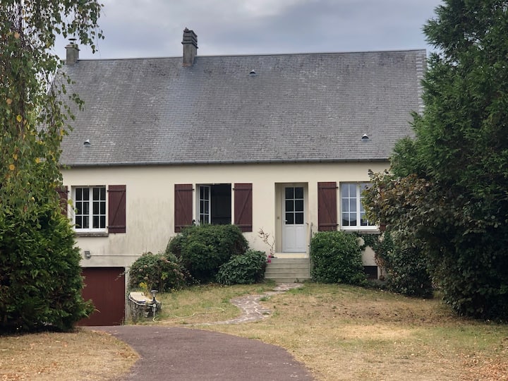 Maison Spacieuse Avec Jardin Et Véranda - Agon-Coutainville