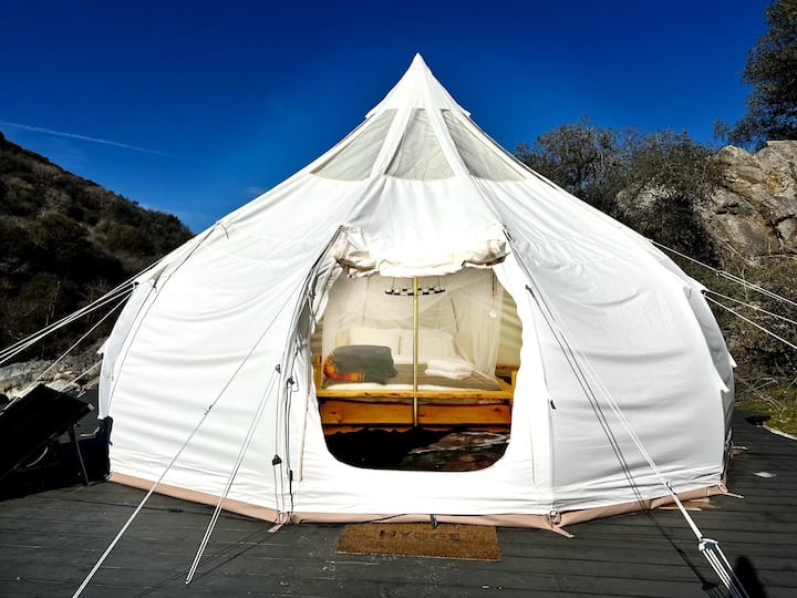 Paradise Ranch Inn - Ecstatic Tent - California