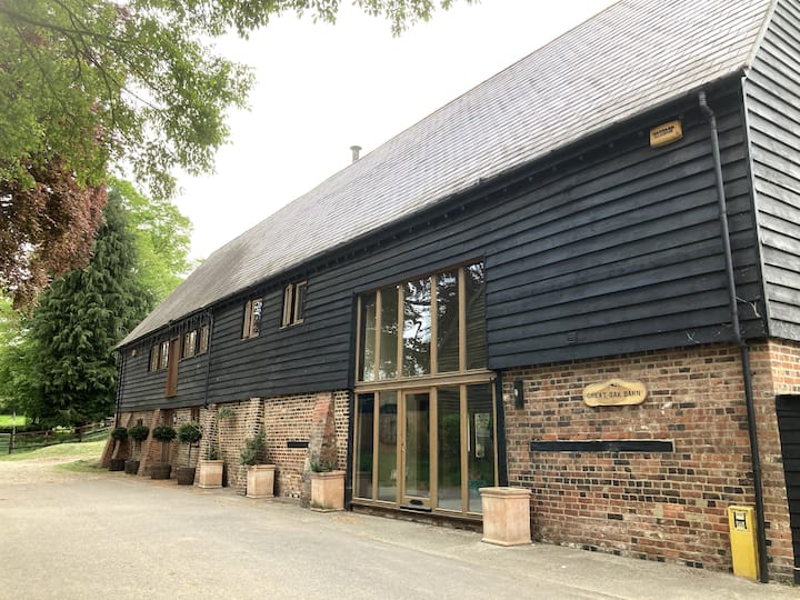 Amazing Family Rental - 6-10 People - Milton Keynes