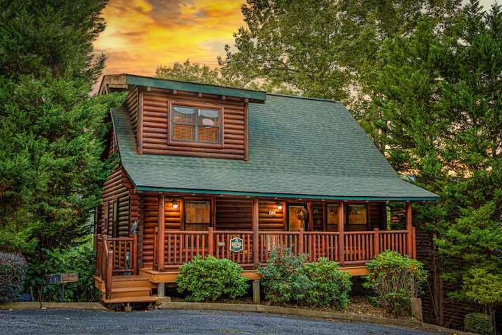 Location!*hot Tub*pool Table*arcade*wifi*smarttvs* - Pigeon Forge, TN
