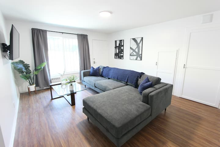 Lovely, Newly Remodeled 1br In Hollywood - Beverly Hills, CA