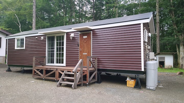 戸隠高原の雄大な自然の中にある、一棟貸切り型宿泊トレーラーハウス
「Forest Cabin」 - Nagano