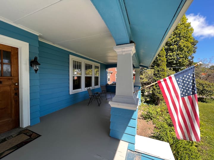 Cheerful 3 Bedroom Home - Close To Fredonia - Fredonia, NY