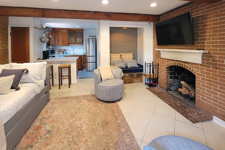 Washington Family Historic Property~lower Studio - Alexandria, VA