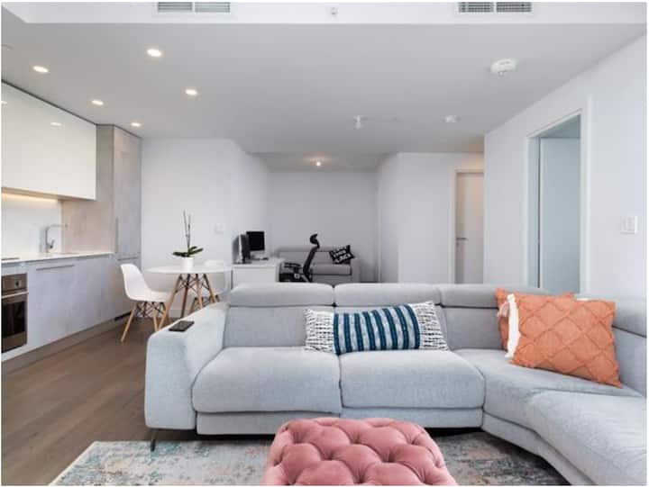 Luxurious Condo In Downtown Montreal | 2 Bedrooms - Montreal