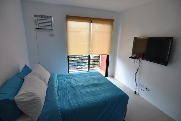 2 Bedroom Unit - San Lorenzo