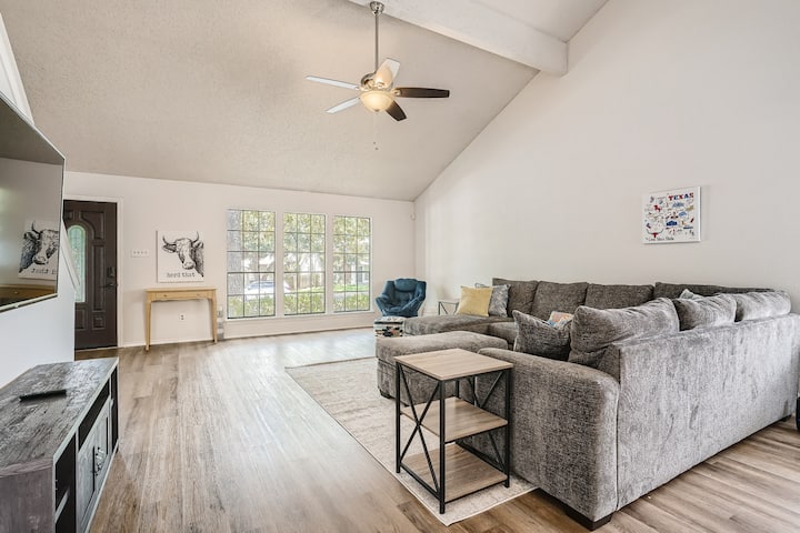 Longhorn House In North Central Austin! - Far West Boulevard – Austin