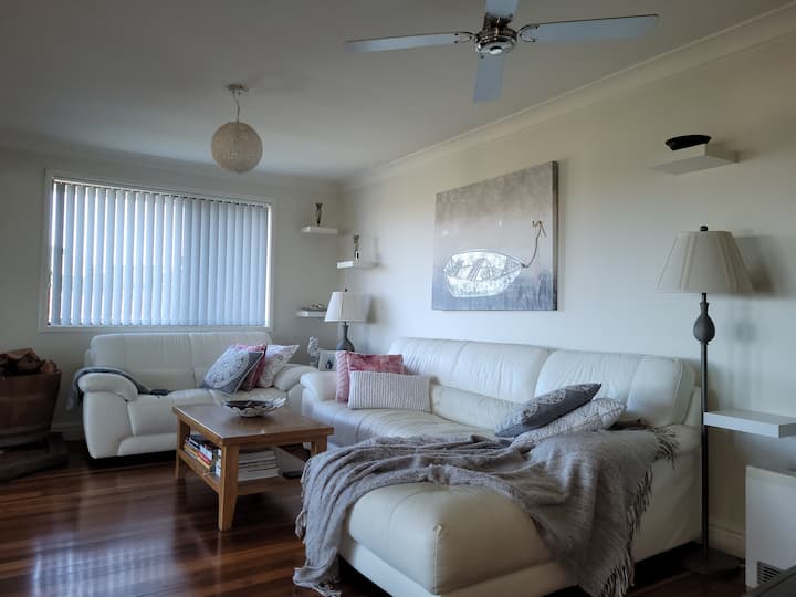 Cheerful 3 Bedroom House Walkable To 3 Beaches - Dalmeny