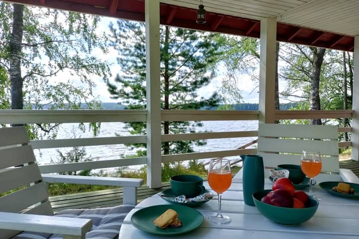 Peaceful Lakeside Cottage - Hankasalmi