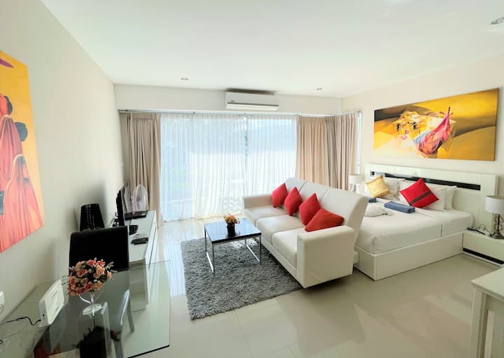 Convenient Karon Studio, Walk To Beach & Market - Kata Beach