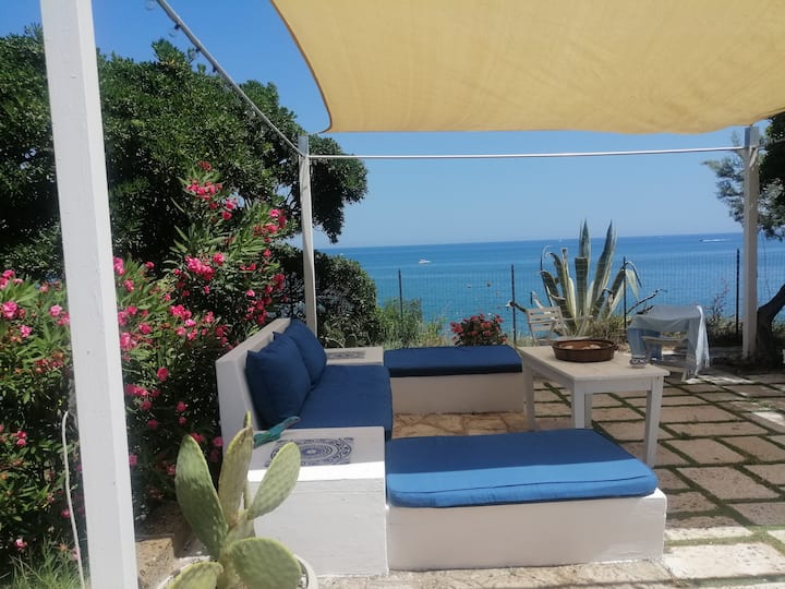Splendida Villetta  Con Affaccio  Sul Mare - Bisceglie