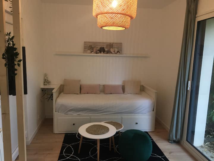 Charmant Studio Indépendant Avec Extérieur - Saint-Grégoire