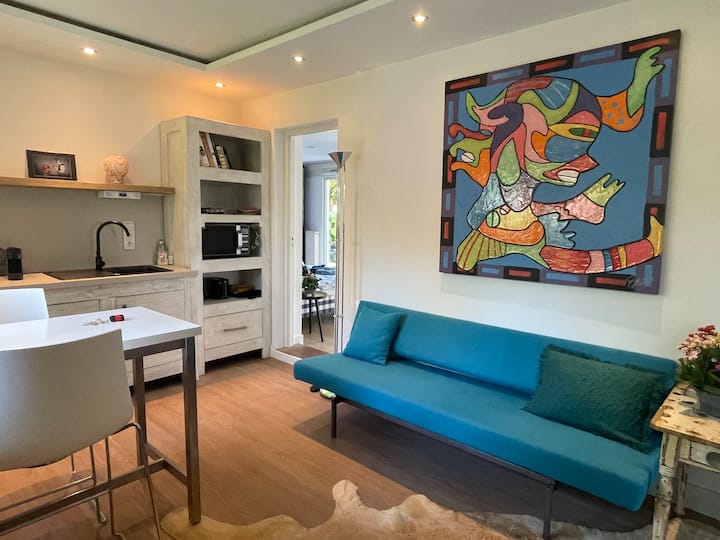 Apartment With Garden Terrace, Bbq, Free Parking. - Scheveningen