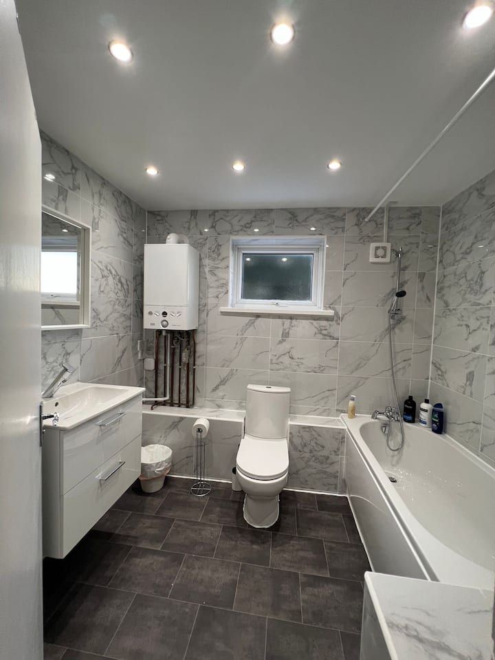 Lfc Stadium | Goodison Park | Entire Home -4 Beds - 利物浦
