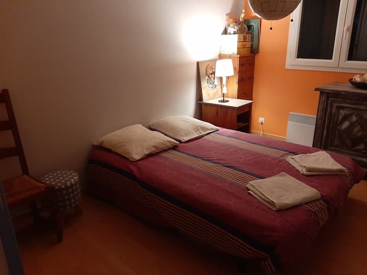 Agréable Chambre D'hôte Avec Piscine - La Brède