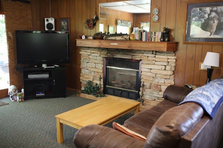 The Ranch Cabin, Birch Lake Wi Secluded Resort - Whitetail Ridge Ski Area, WI