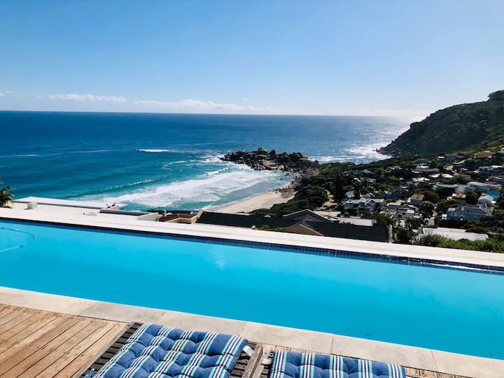 Incredible Wind-sheltered Holiday Villa - Cape Town