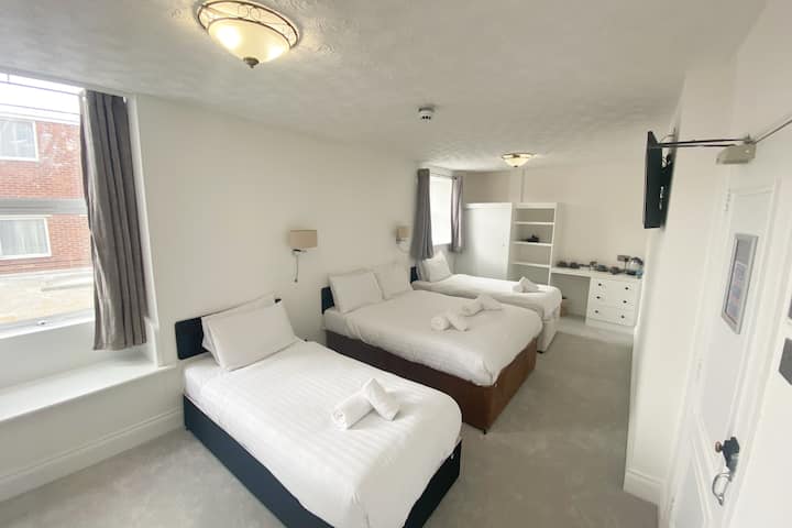 Comfy Family Room For 4 People @ Fairhaven - Weymouth