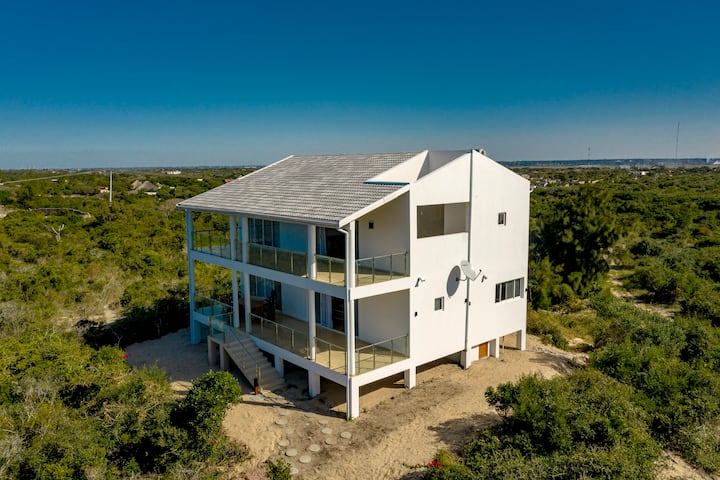 Mandowa Beach Forest & Cottages - B - Mozambique