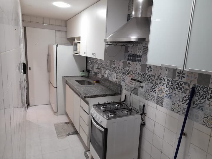 Apê Tranquilo, Acolhedor E  No Coração Do Recreio. - Recreio