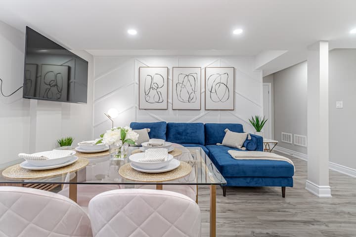 Fall Savings ! Caledon Place: Second Suite - ブランプトン