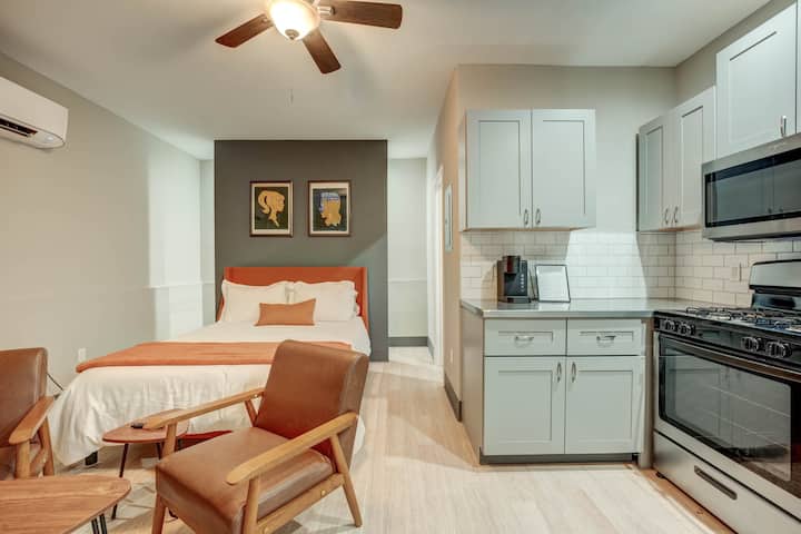 *Adorable Studio* Walking Distance To Ttu - Lubbock, TX