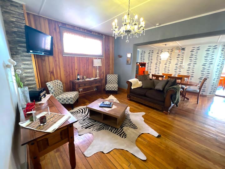 Incredible Downtown Duplex With Interior Backyard - Punta Arenas