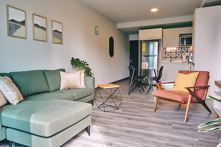 Comfortable Apartment In Upscale Neighborhood - Santa Ana