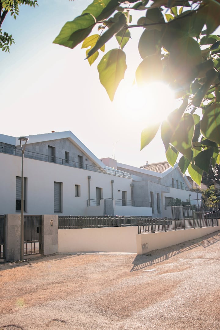 T3 à Quelques Mètres Des Plages Et Du Port - Le Castellet