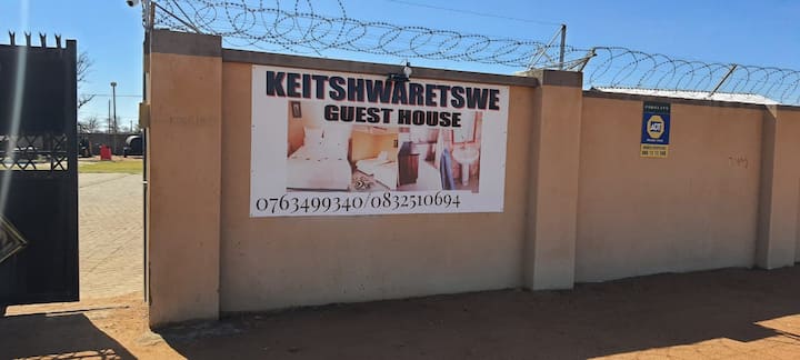 Keitshwaretswe 
Guesthouse - Lephalale
