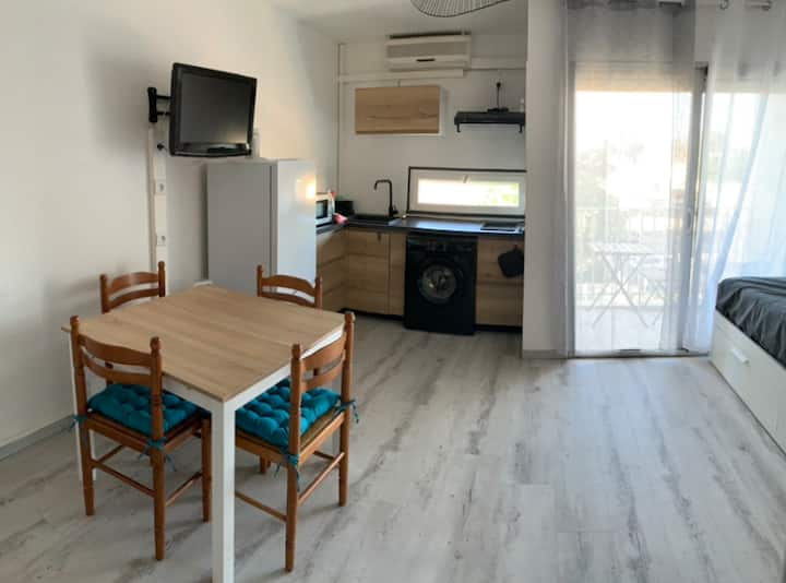 Studio Balaruc, Très Bien Situé à 3 Mn Des Thermes - Balaruc-les-Bains
