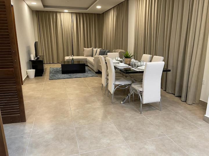 Lusail 1 Bedroom Condo W/ Big Living Room - Lusail
