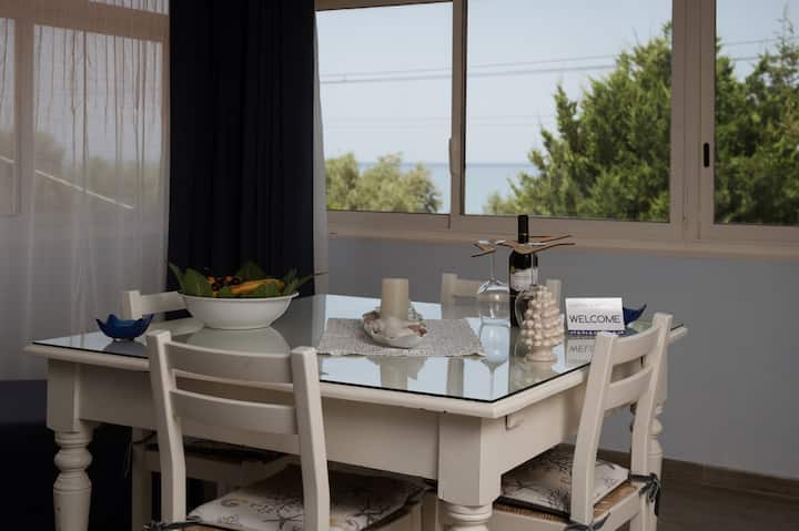 Connie's Heritage - Lipari Apartment - Castelbuono