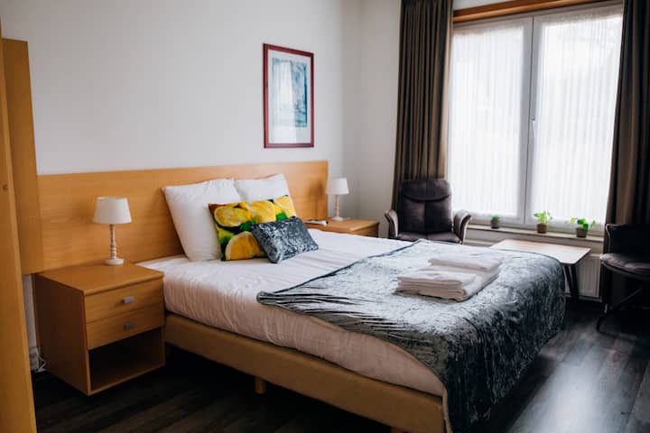 Privé Slaap- En Badkamer Met Eigen Opgang - Cadzand