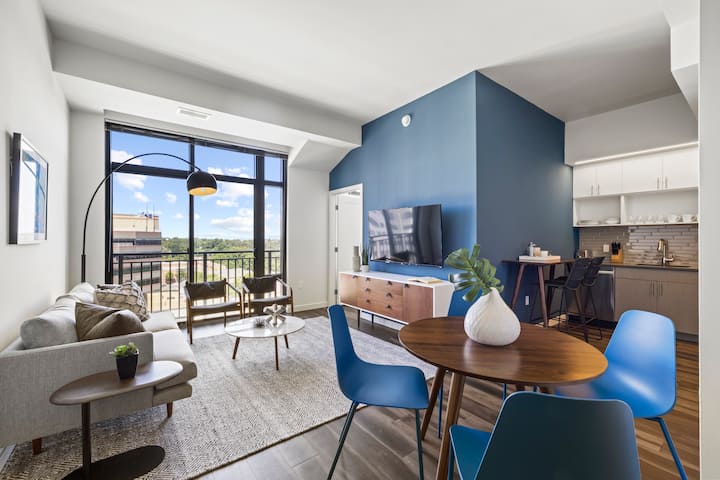2 Bedroom Apartment | Placemakr Marymount Ballston - Alexandria, VA