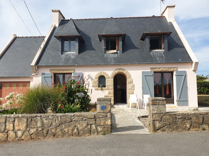 Maison Familiale De Bord De Mer - Plouarzel