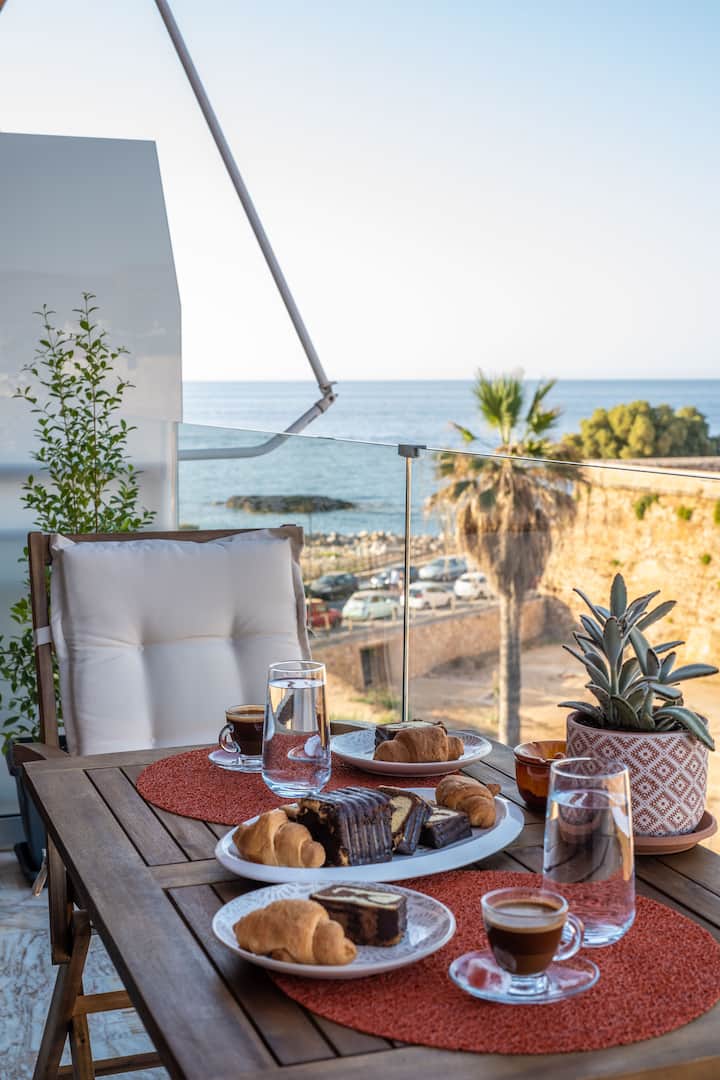 Cretan Sea View Apt 10min To Beach, Old Town, City - Chania