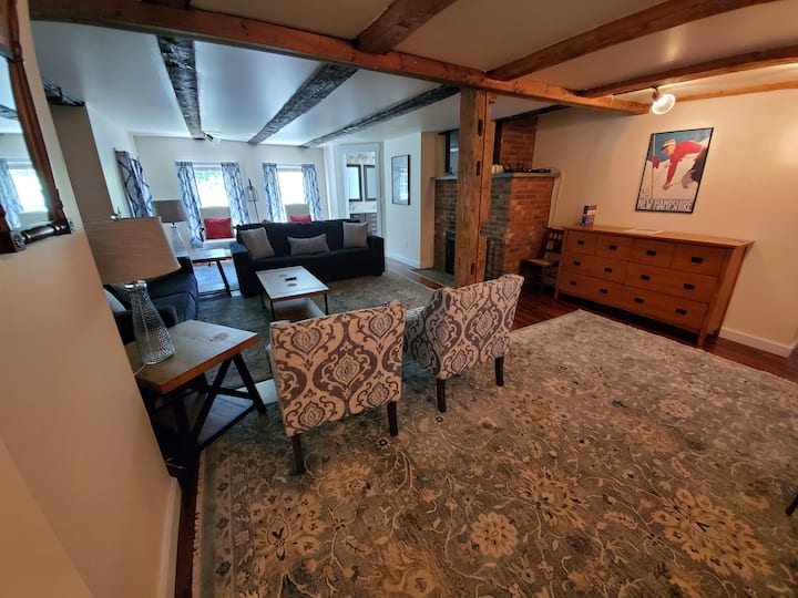 Charming Vintage Cape In The White Mountains - Littleton, NH