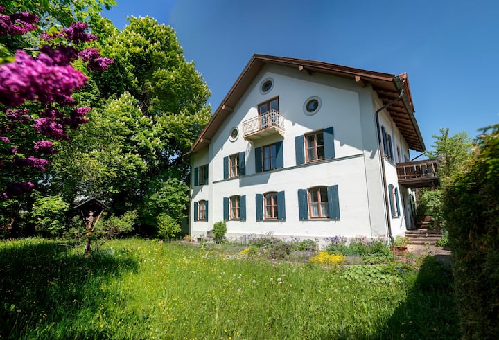 Landhauswohnung Mit Wildromantischem Garten - Schwangau
